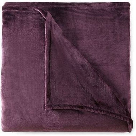 jcpenney | Bedding | Soft And Plush Purple Throw Nwt | Poshmark
